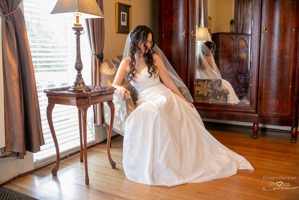 Baylee and Noah - elopement at the Kehoe House - Dream Weaver Photos